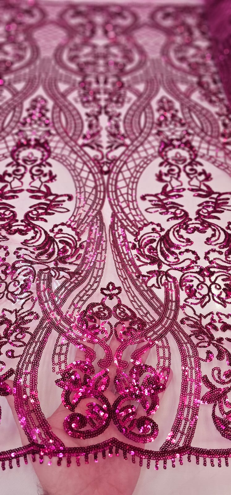 Tule Bordado com Paetês Arabescos Pink 2589 - SóTecidos - Todo site em ...