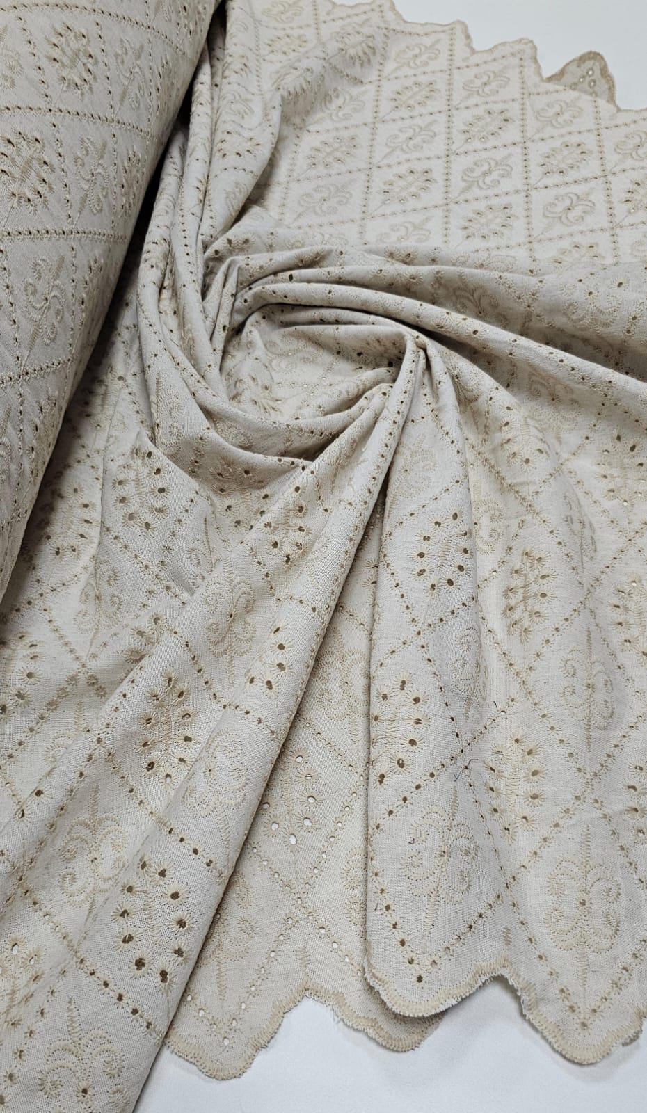 Linho Misto Bordado Imperiale Natural - Só Tecidos - Todo site em 12x ...