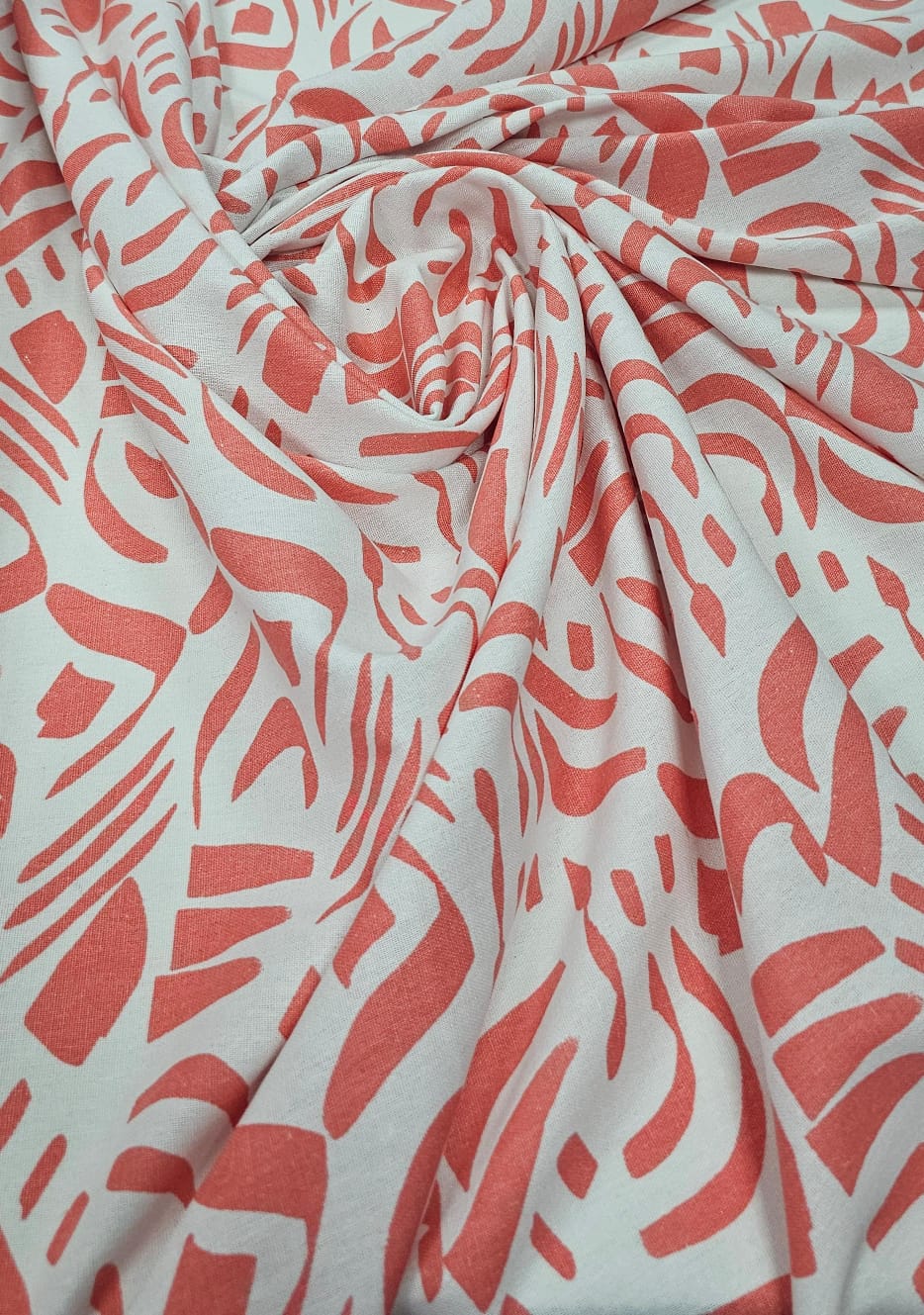 Linho Misto Estampado Abstrato Coral - Só Tecidos - Todo site em 12x ...