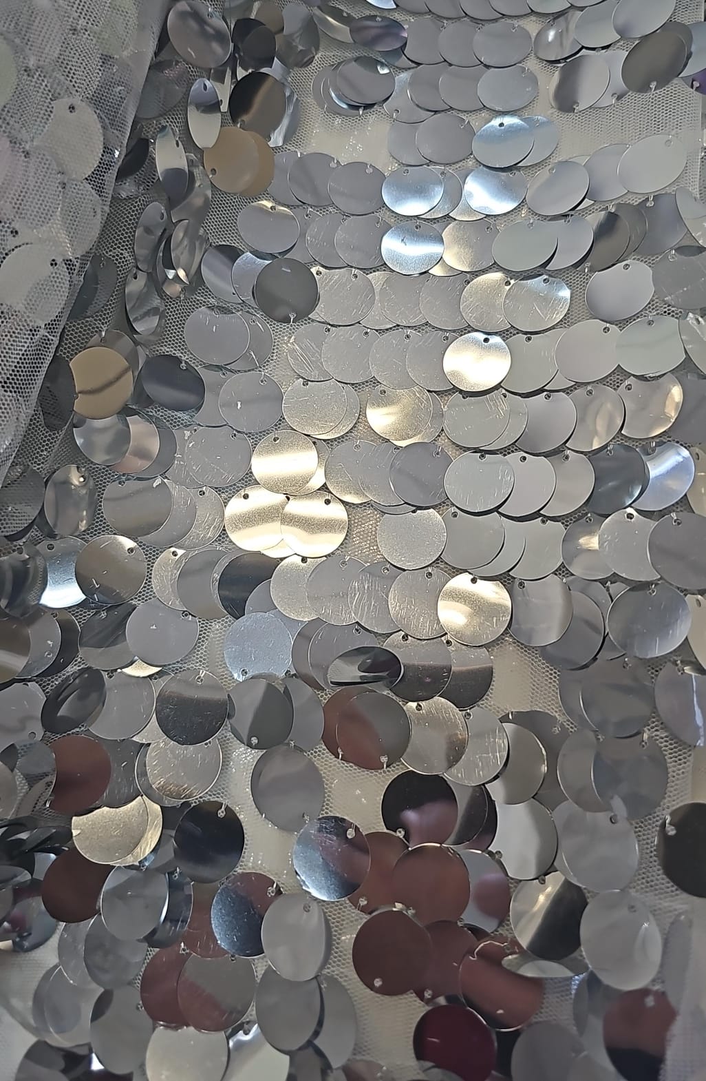 Paetê Bordado Moneta Prata - Só Tecidos - Todo site em 12x sem Juros!!