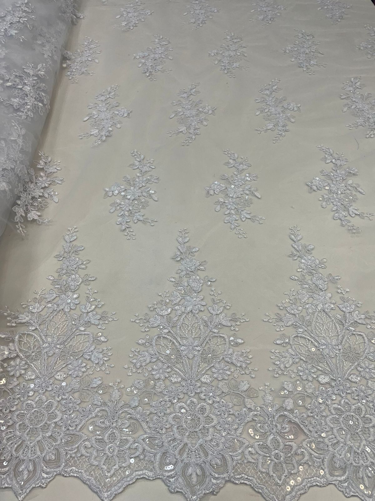 Tule Bordado Branco com Soutaches e Paetês Transparentes A16 - Só Tecidos