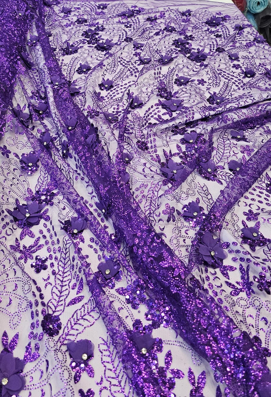 Tule Bordado com Glitter e Paetês 3D Roxo - Só Tecidos