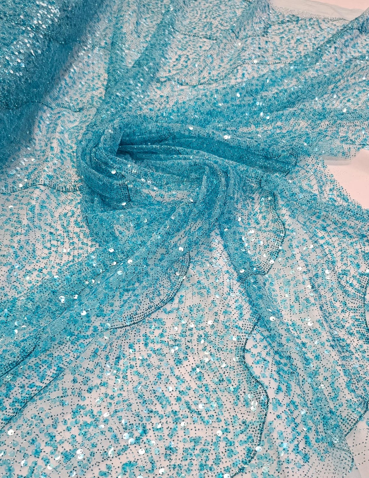 Tule Bordado com Glitter e Paetês Azul Turquesa HS2128 - SóTecidos ...