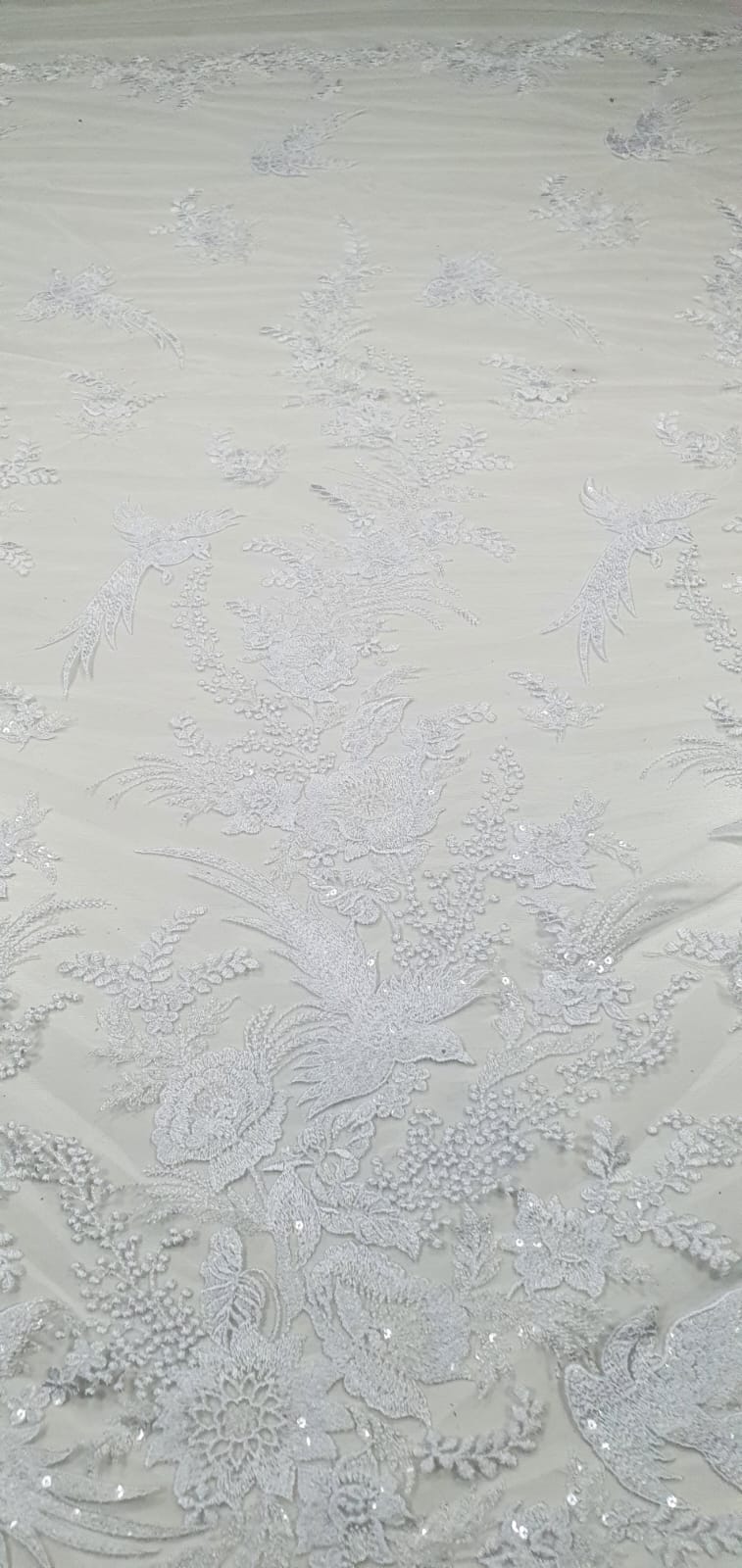 Tule Bordado Branco com Paetês e Pássaros - Só Tecidos - Todo site em ...