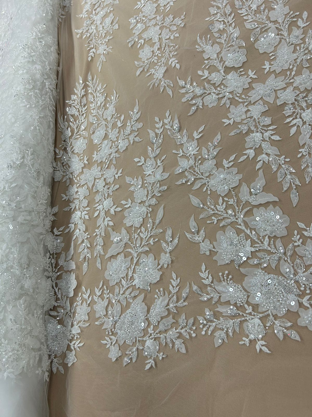 Tule Bordado Branco com Pedrarias Premium em 3D Branco JD346 - Só ...