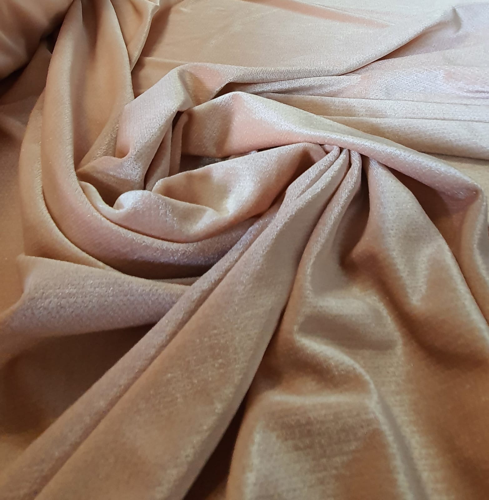 Veludo Shine Rosa Pó com Fio Metálico Prata - SóTecidos - Todo site em ...